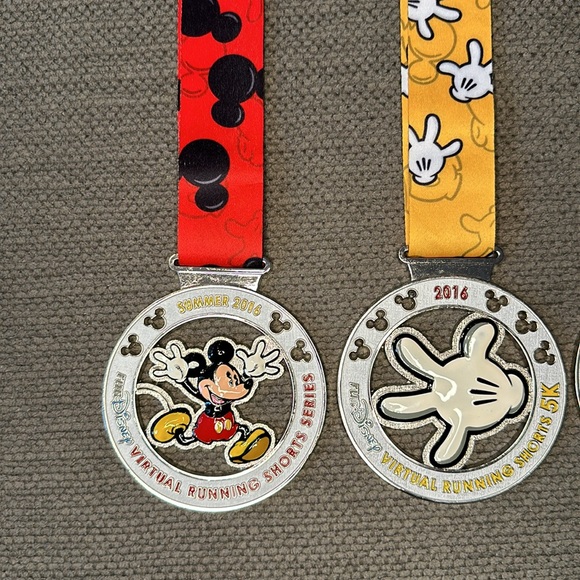 Disney | Other | Disney 26 Run Disney Medal Virtual Running Shorts ...